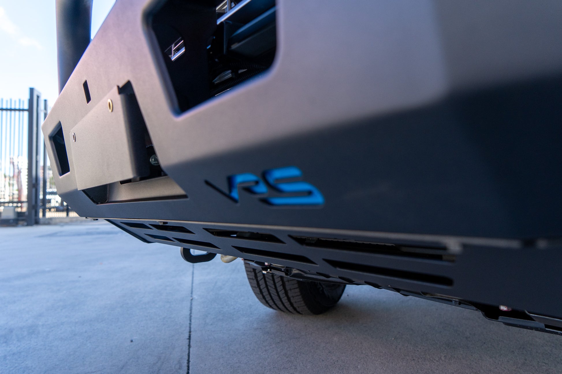 VRS Triple Loop Bull Bar for LDV T60 MAX – Direct Suspensions