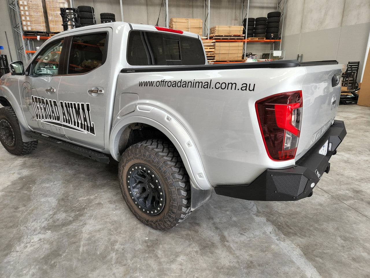 Offroad Animal Rear Bumper and Tow Bar for Nissan Navara NP300 (MY15 o ...